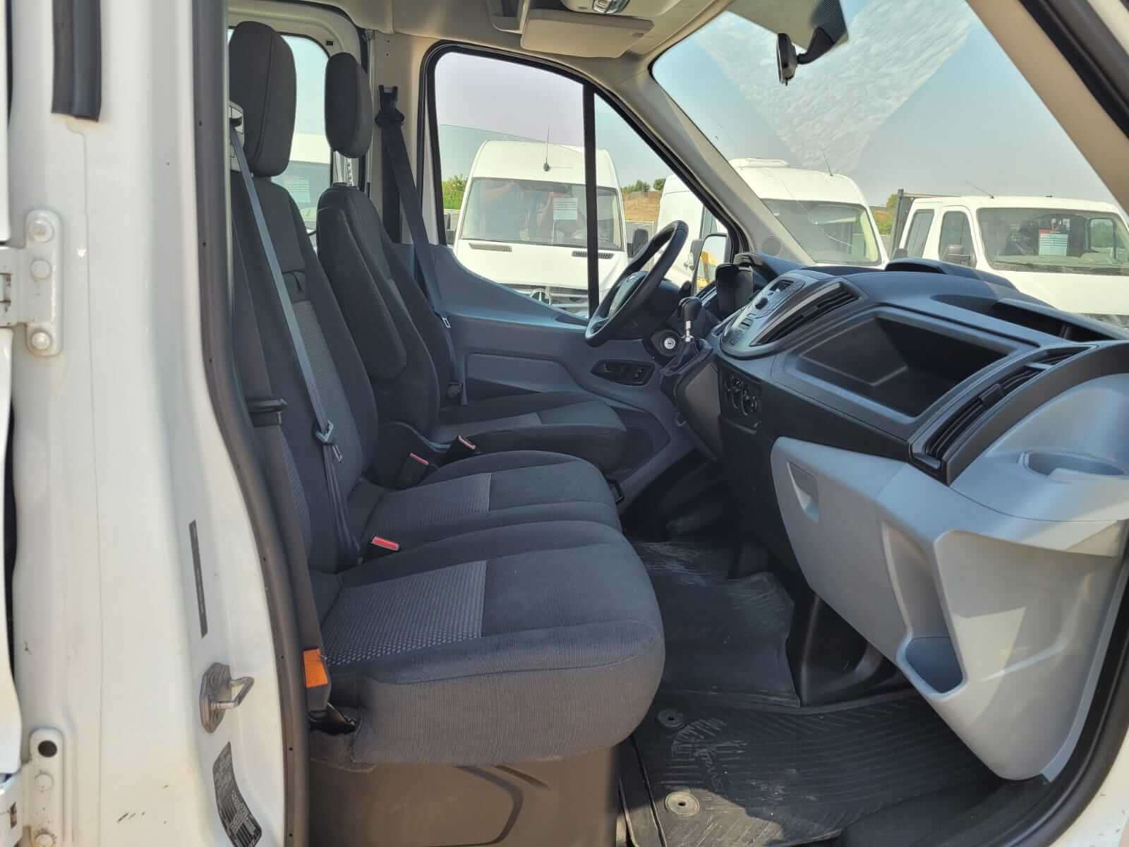 FORD AXA DUBLA 7 LOCURI DUBLA CABINA - Leasing